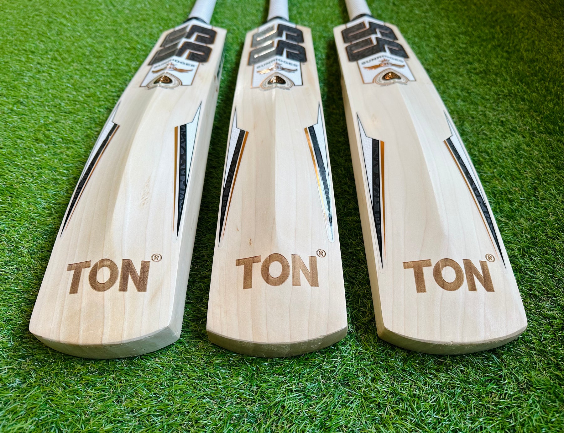 SS TON Smacker Players Cricket Bat | New Model | Low Profile – DKP Cricket
