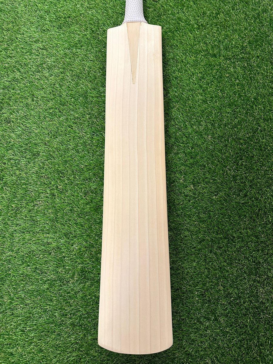 Custom Made Cricket Bats – DKP Cricket