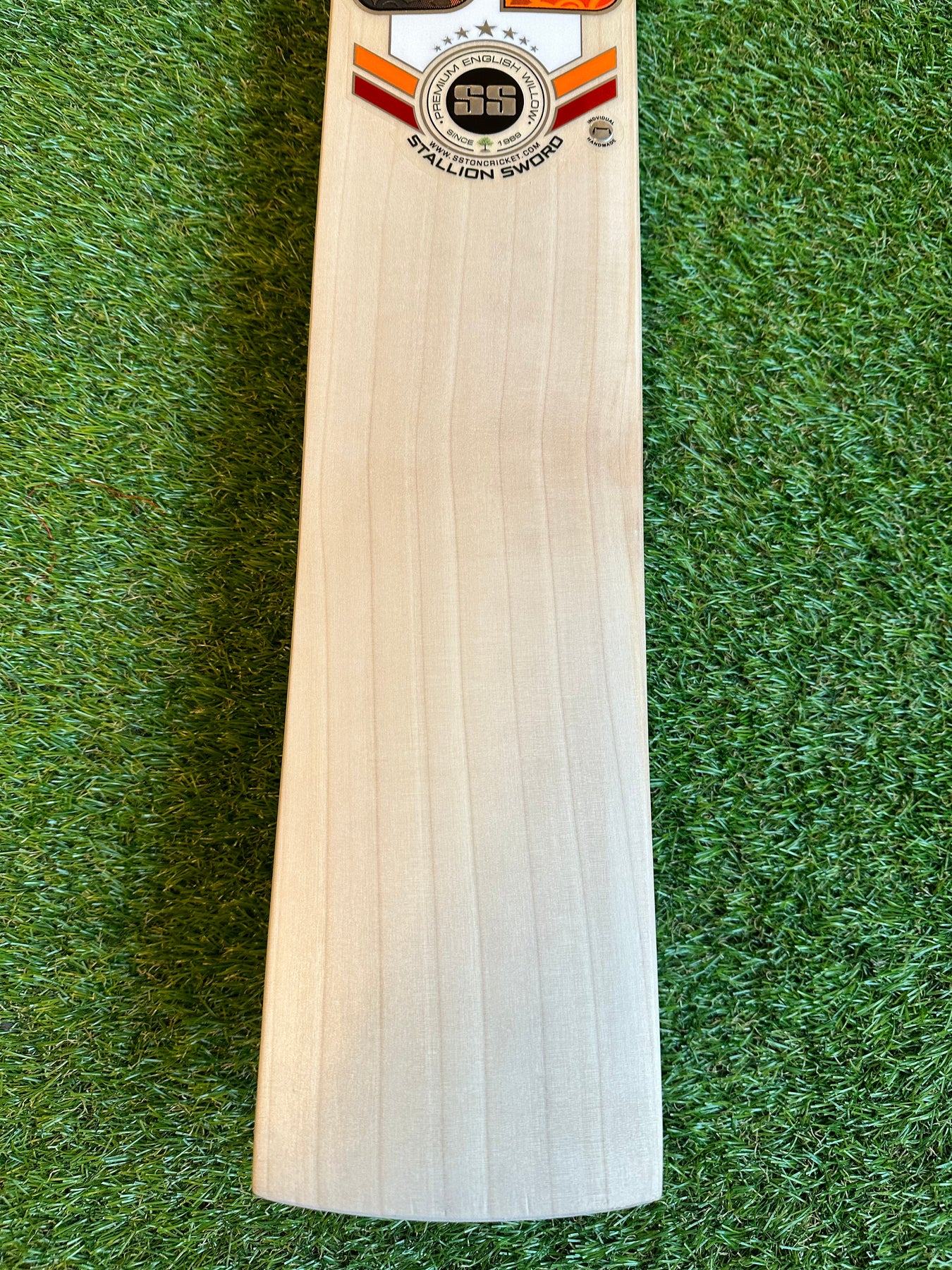 SS TON Stallion Sword Edition Cricket Bat – DKP Cricket