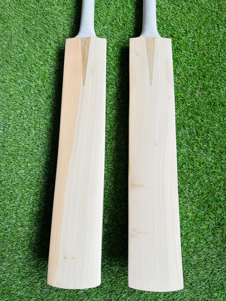 Plain Grade 1 English Willow Cricket Bat | Duckbill Profile – DKP Cricket